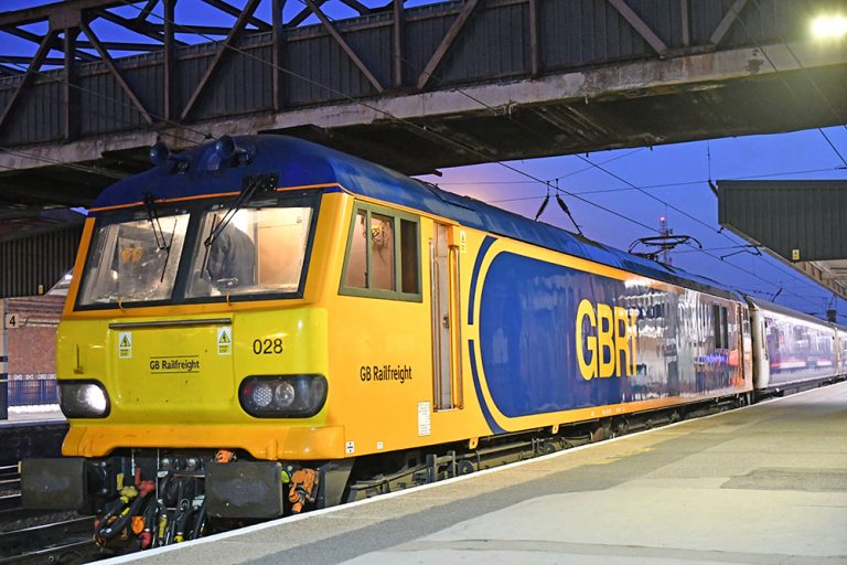 GBRf awards Alstom maintenance contract for Caledonian Sleeper Class 92 ...